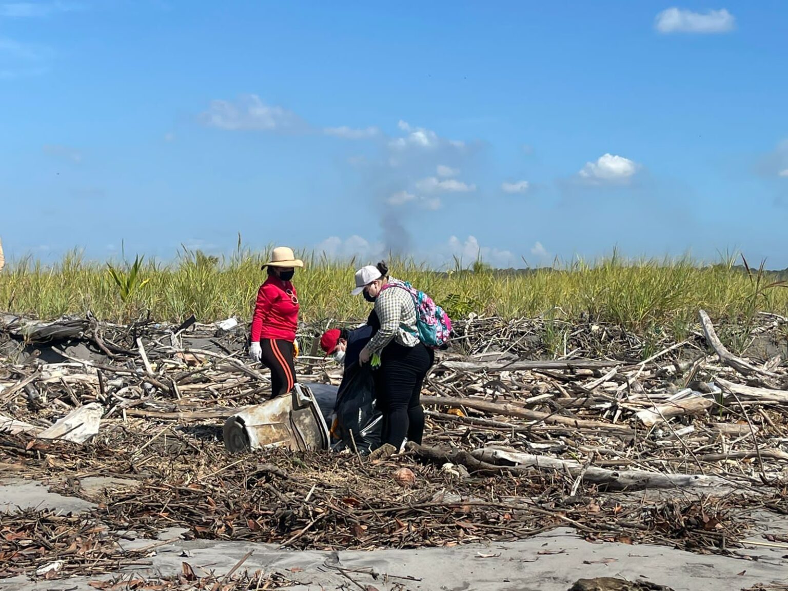 Más de 18 mil libras de basura se recogieron en las playas chiricanas ...