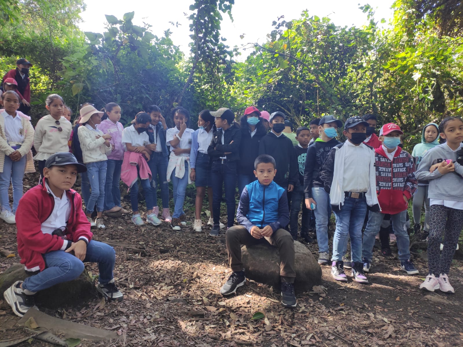 Estudiantes disfrutan y aprenden con las bondades naturales del río ...