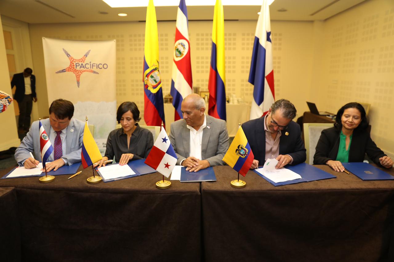 CMAR y Fundación Pacífico reafirman acuerdo para la conservación del ...