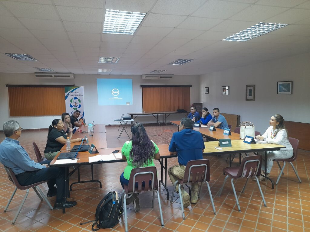 MiAMBIENTE atiende denuncias en reunión extraordinaria con el Comité de ...