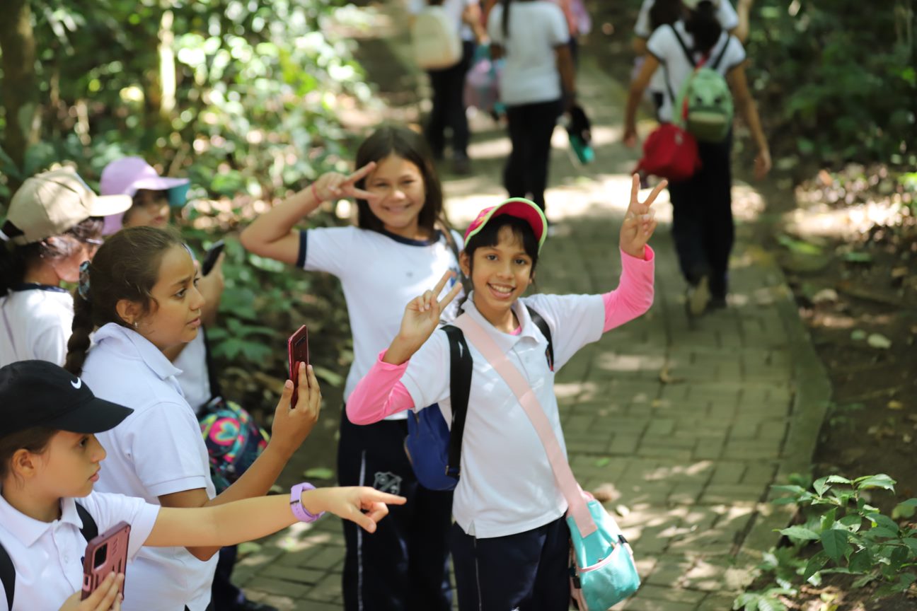 Gira académica en el Parque Nacional Soberanía - MiAmbiente