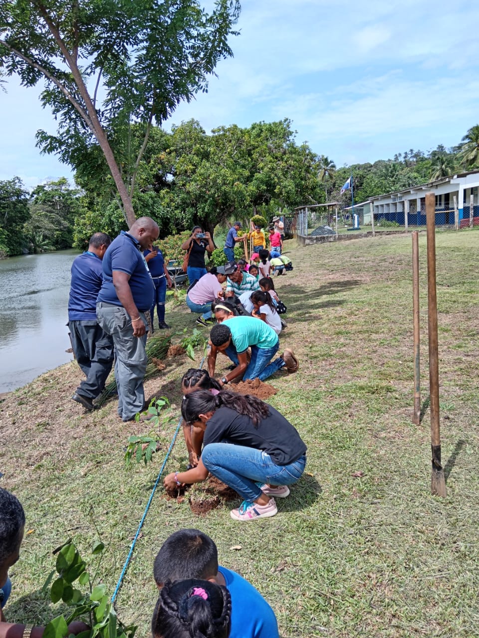 Comité de Cuenca Hidrográfica de Río Indio (111) organiza jornadas de ...