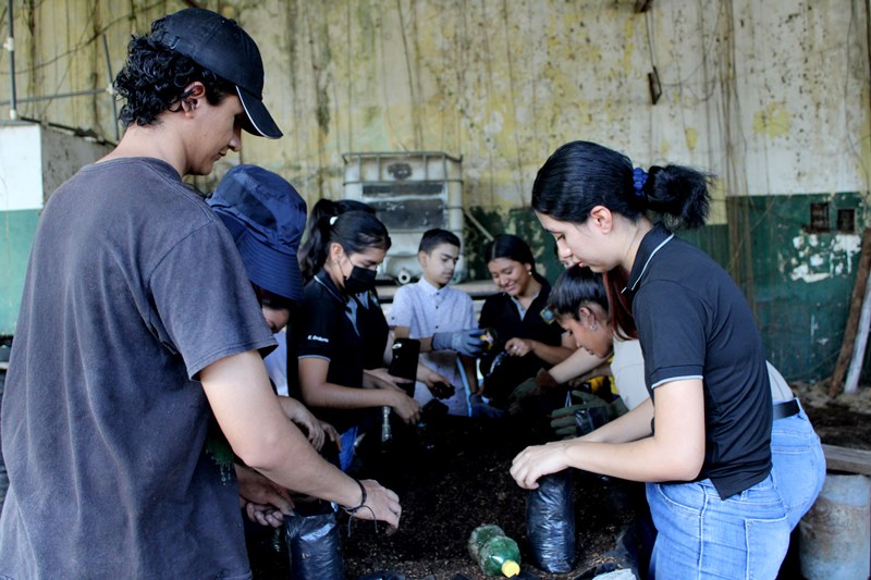 Estudiantes de la UTP realizan responsabilidad social en sección ...