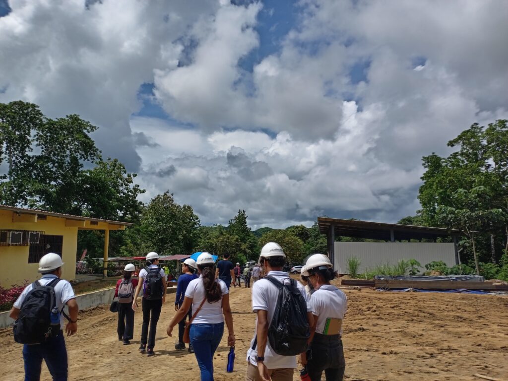 Ecotopía Teak: Fomentando la producción responsable de la teca en ...