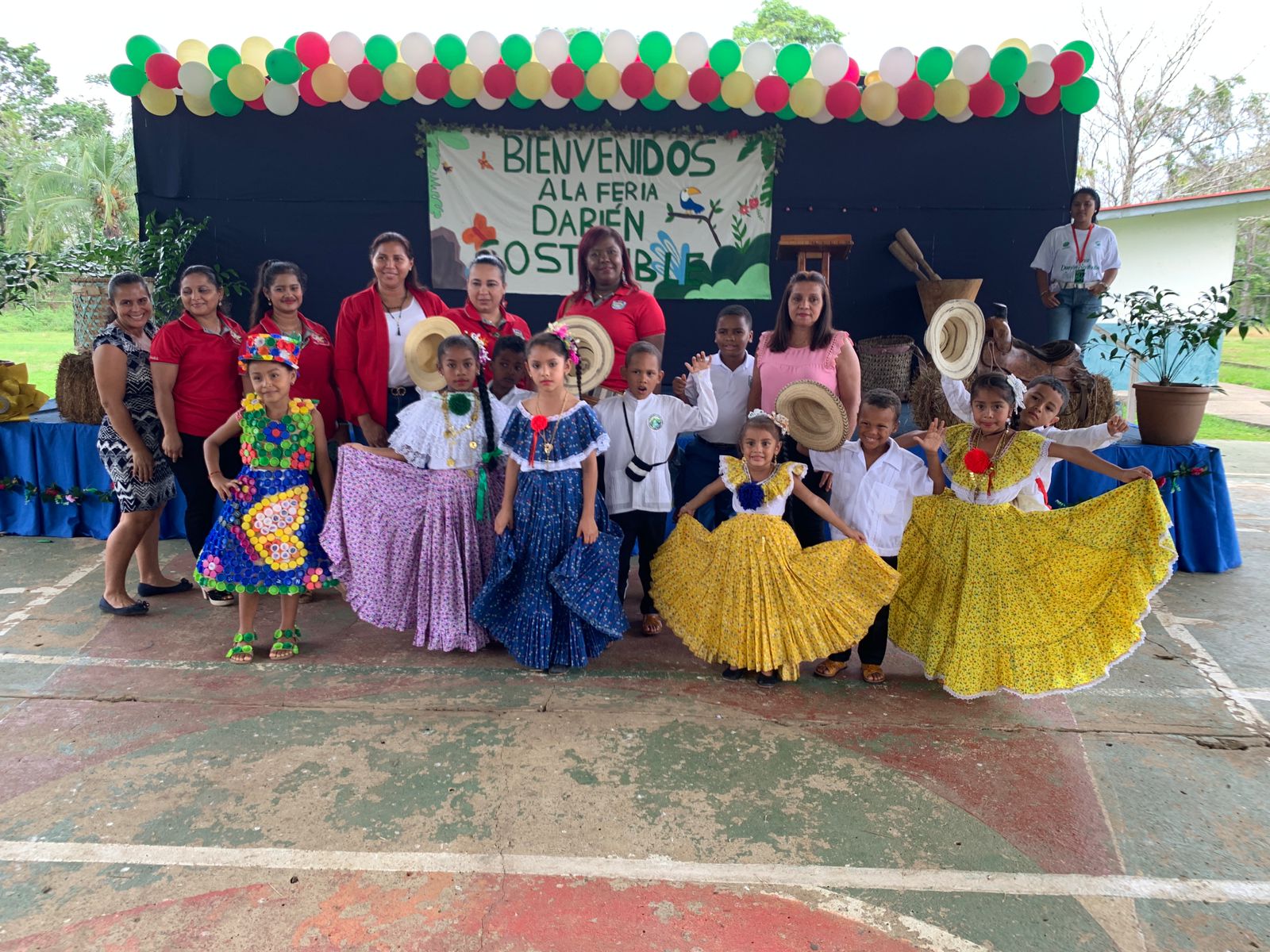 Productiva jornada de actividades en la provincial de Darién - MiAmbiente