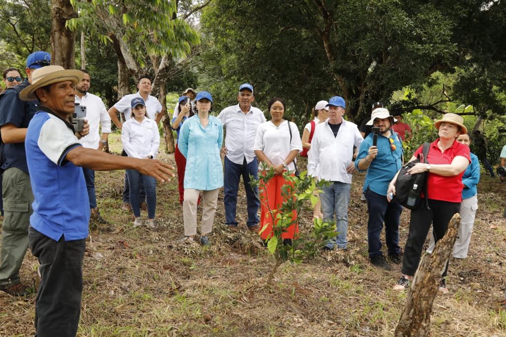 Unión Europea visita zonas rurales en Veraguas para conocer el impacto ...