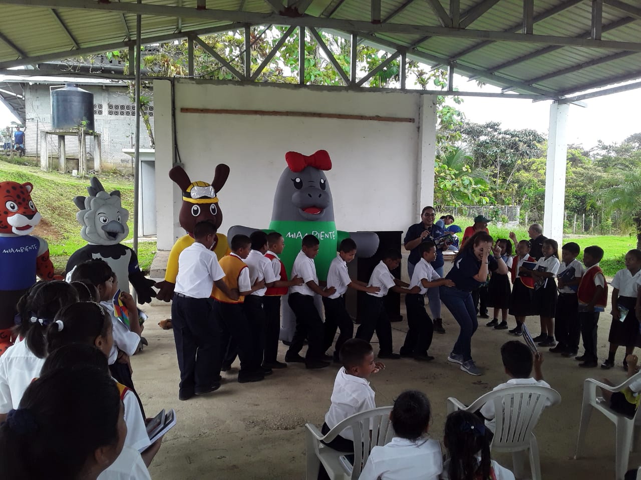 MiAMBIENTE desarrolla taller de inducción del programa Bandera ...