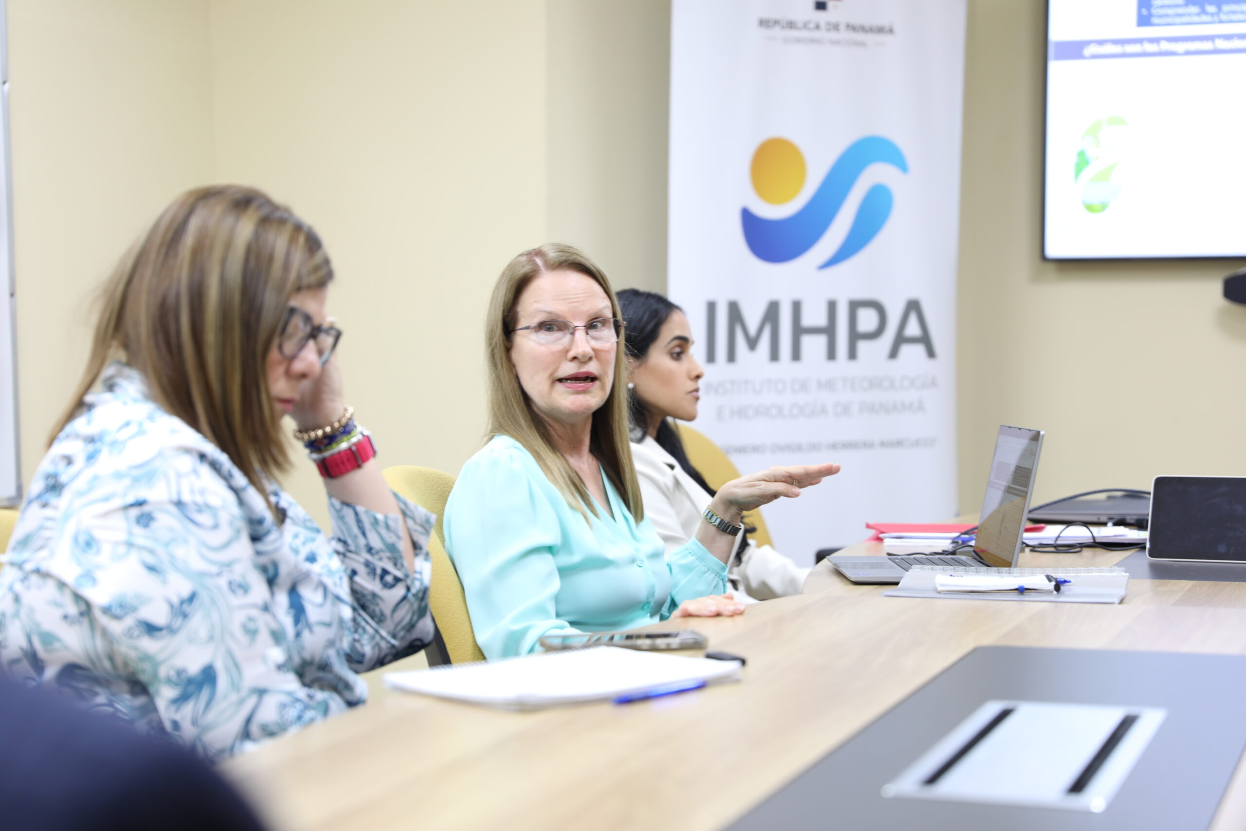 Ministro designado conoce las funciones del IMPHA - MiAmbiente